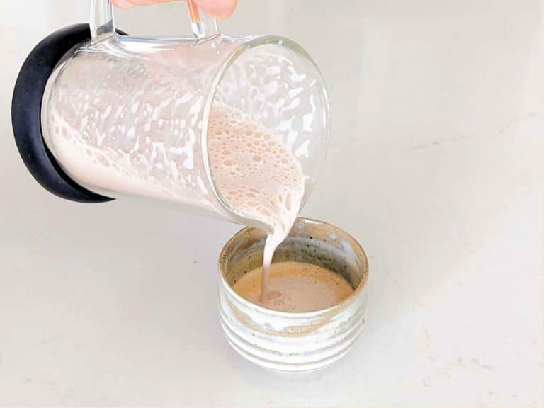 What Is A Mochaccino Coffee: Guide + Recipe